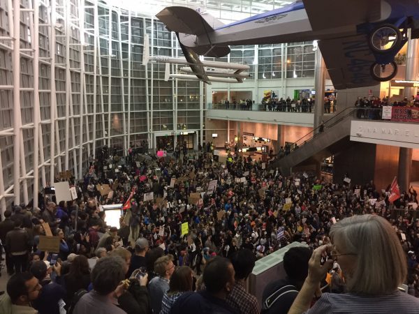 Police Tried to Cut Off Transit Access to Airport Protests ...