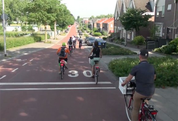 A Tour of Dutch Bicycle Streets and Intersections - Streetsblog New ...