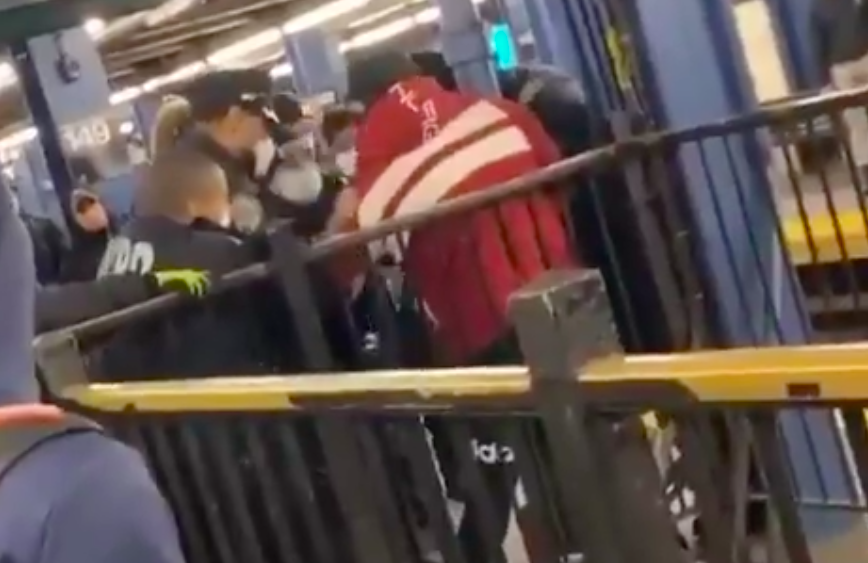 VIDEO: Here's What NYPD-Enforced Social Distancing Looks Like ...