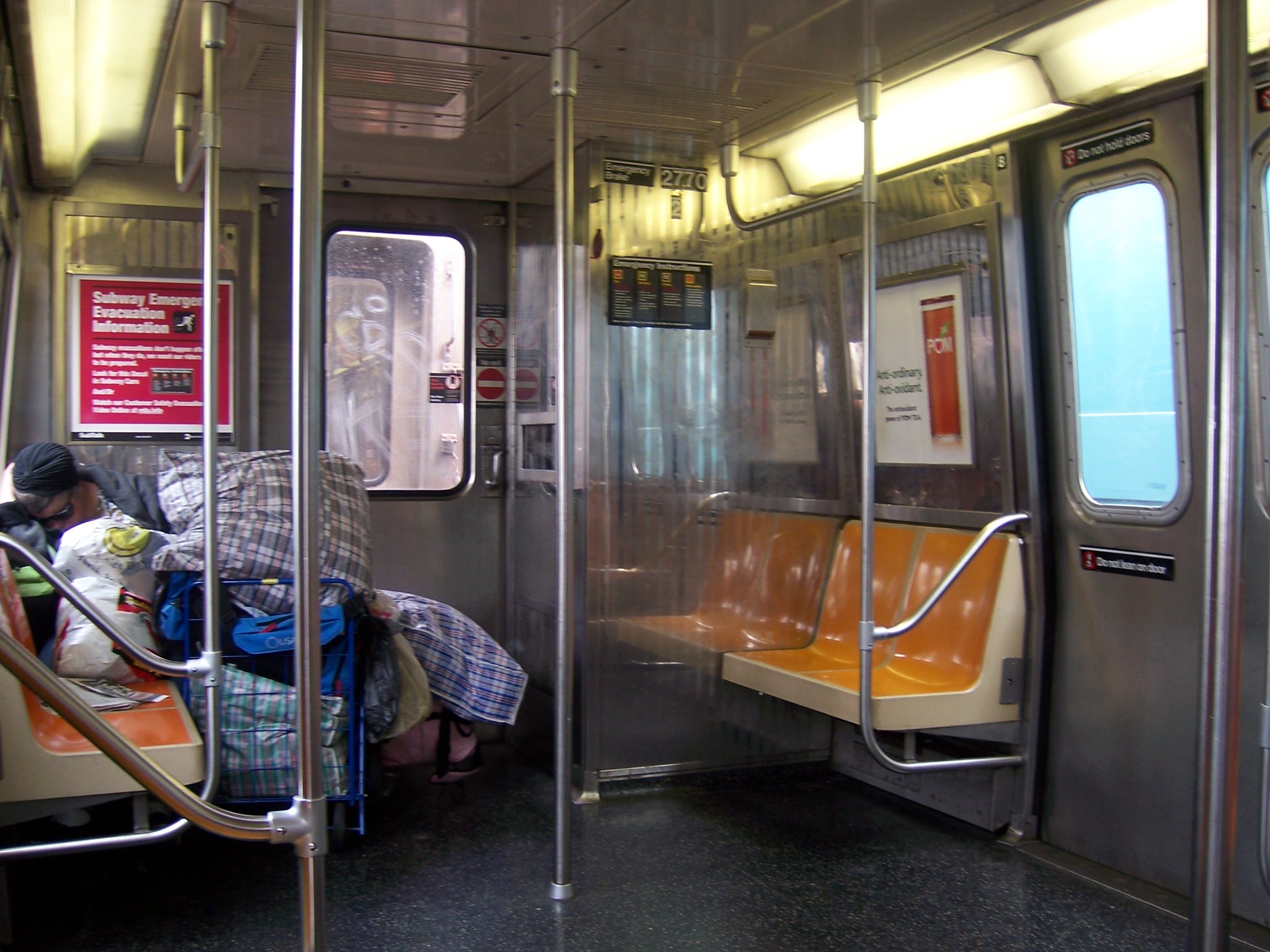 OPINION: Roll Back Cuomo's Anti-Homeless Subway Rules - Streetsblog New ...