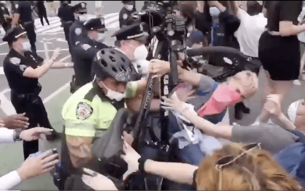 DOI REPORT: NYPD Inappropriately Used Bikes As Weapons - Streetsblog ...