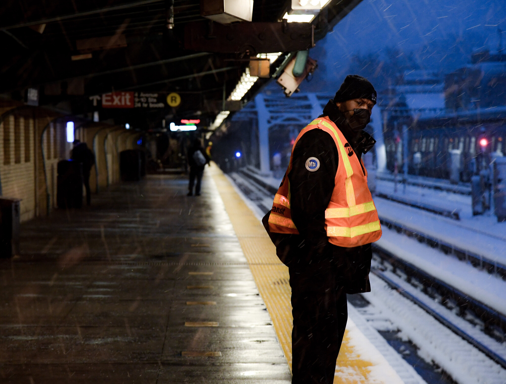 OPINION: Here are the Questions We Should Be Asking on Subway Platform ...