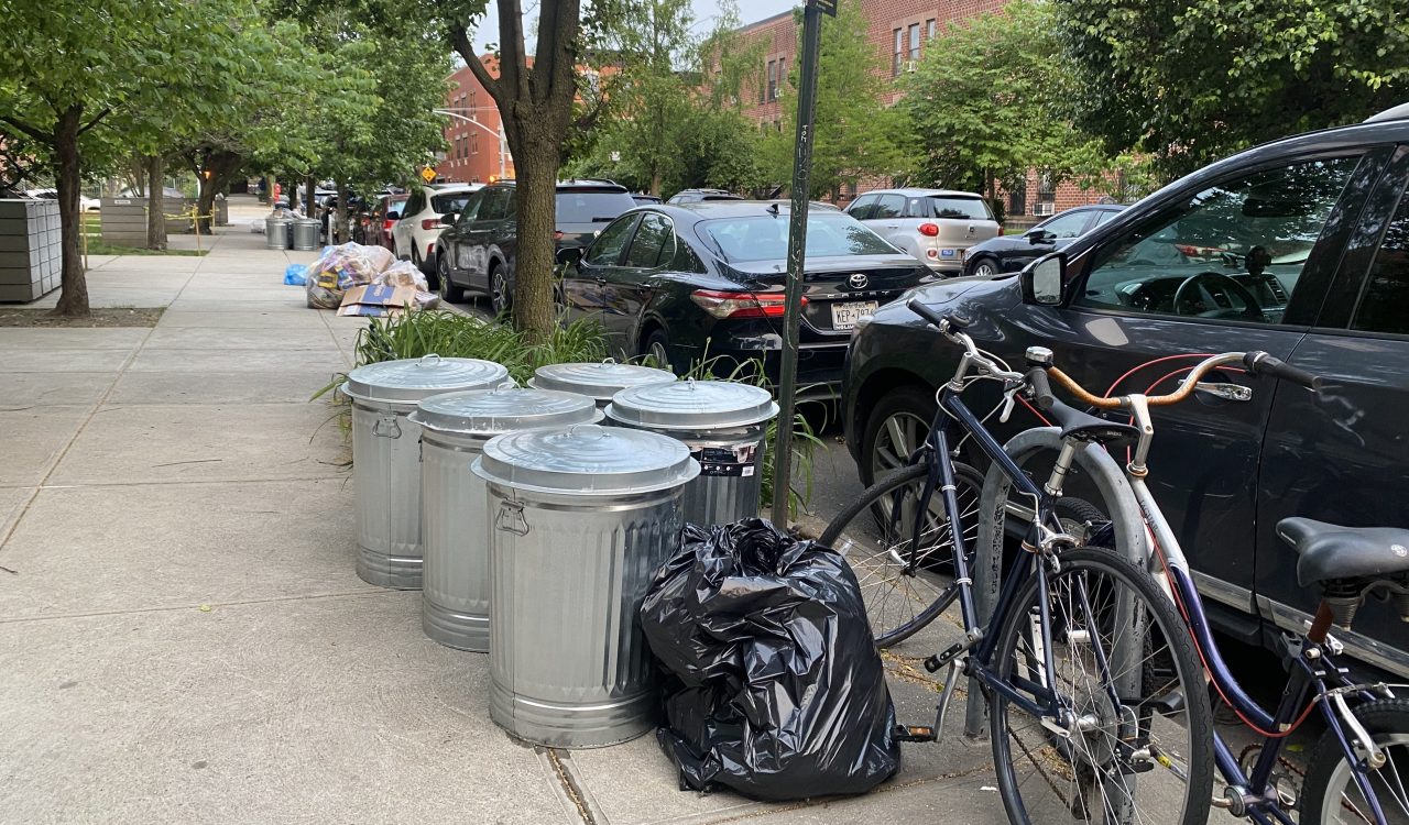 New City Trash Bin Rules Begin Tuesday - Streetsblog New York City