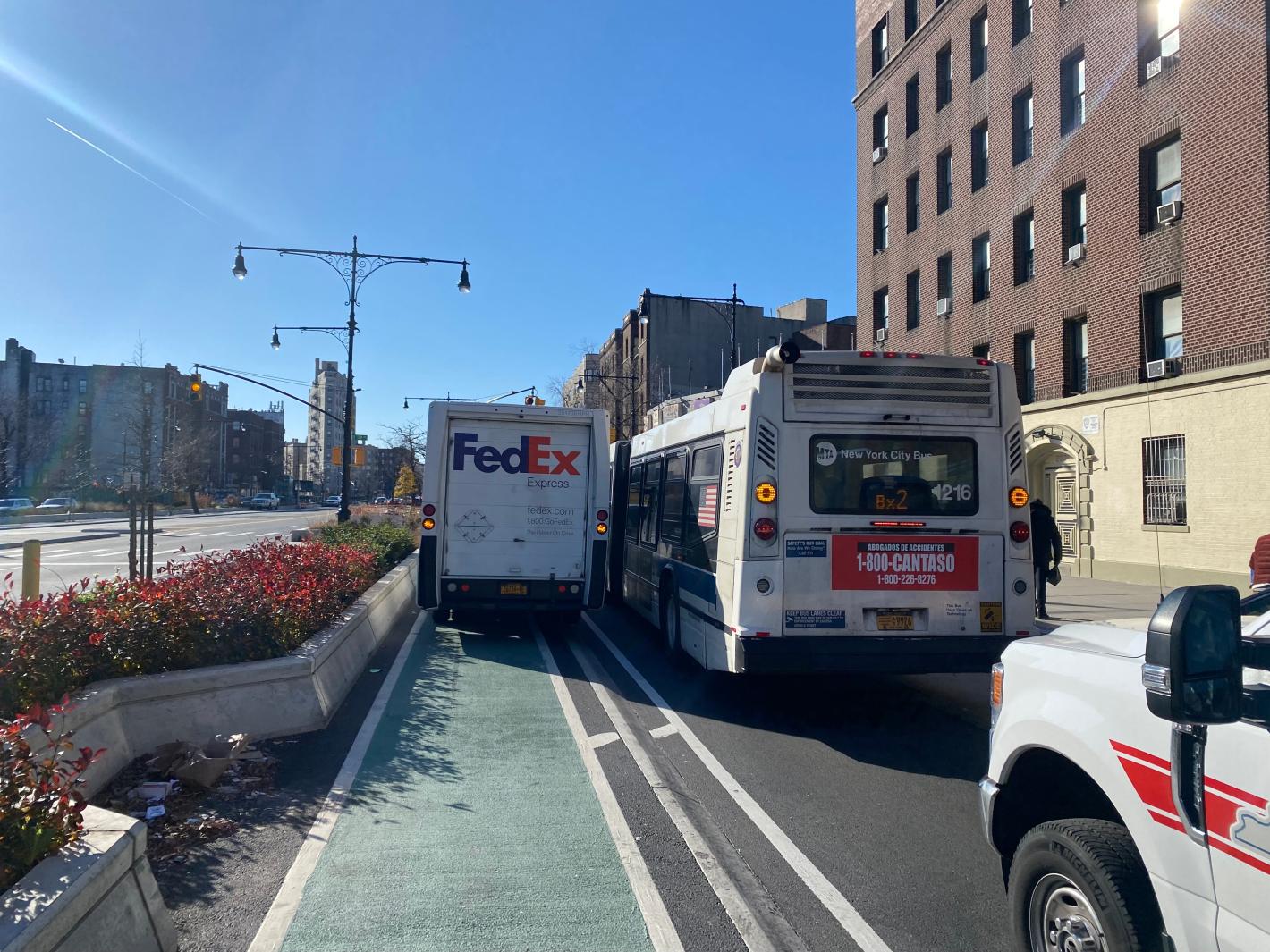 Costly 'Mountable' Bike Lanes on Grand Concourse Have Failed — Yet City ...