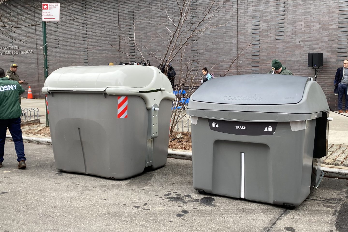 Take the Fifth: Pedestrians Revel on Open Street Near Rockefeller ...