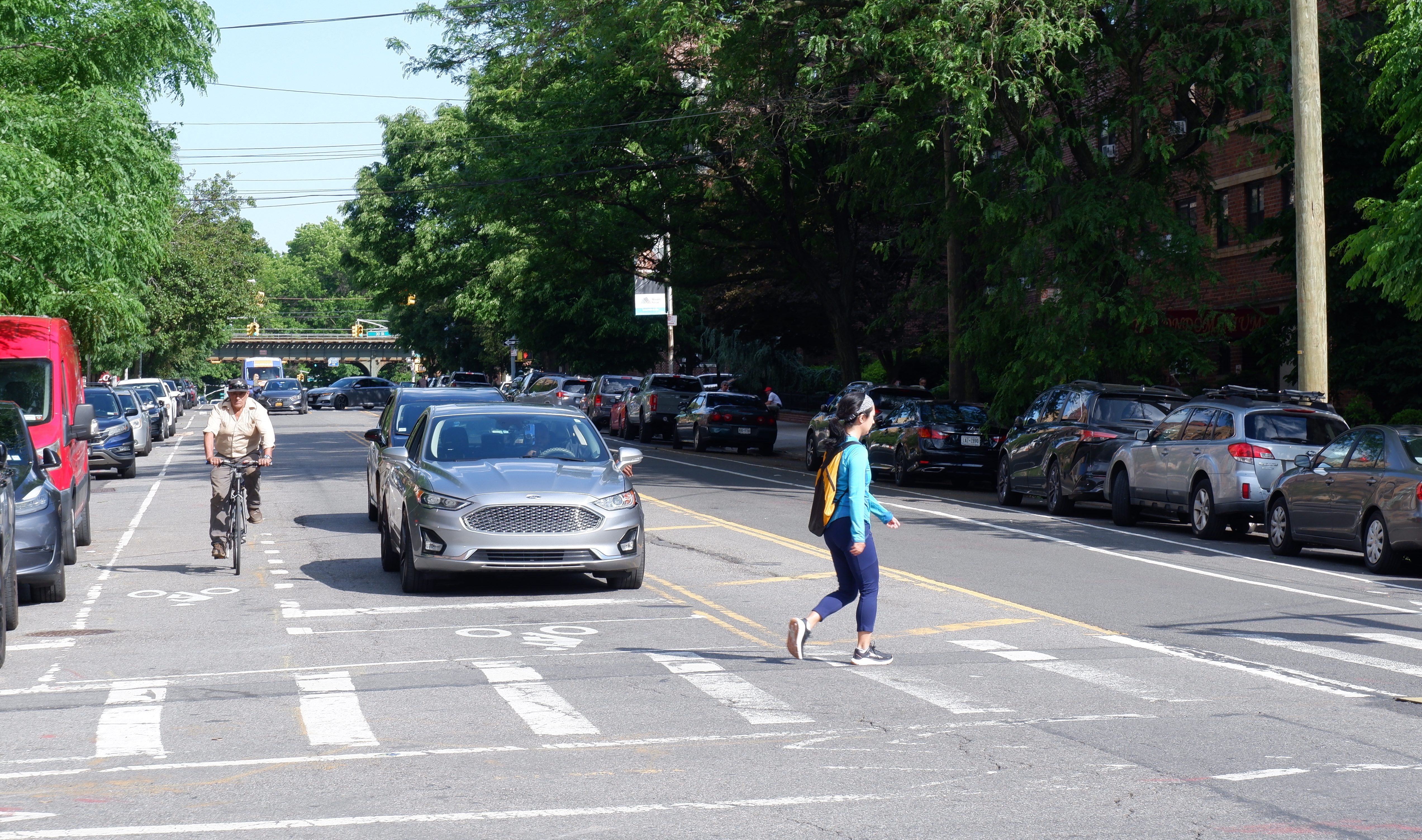 City Officials Unveil 'Bike Boulevard' Design for 31st Avenue in Queens ...