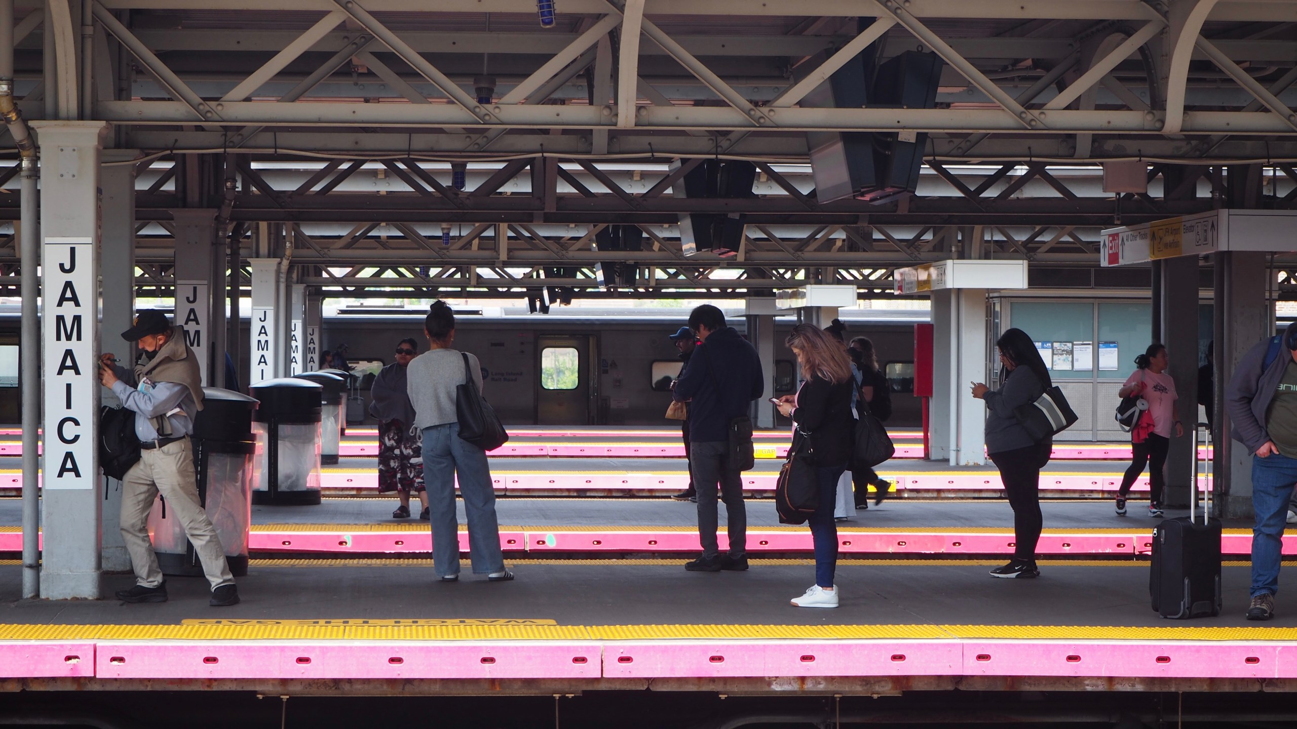 'Late' Island Rail Road: LIRR On-Time Stats Obscure Rider Fury at ...