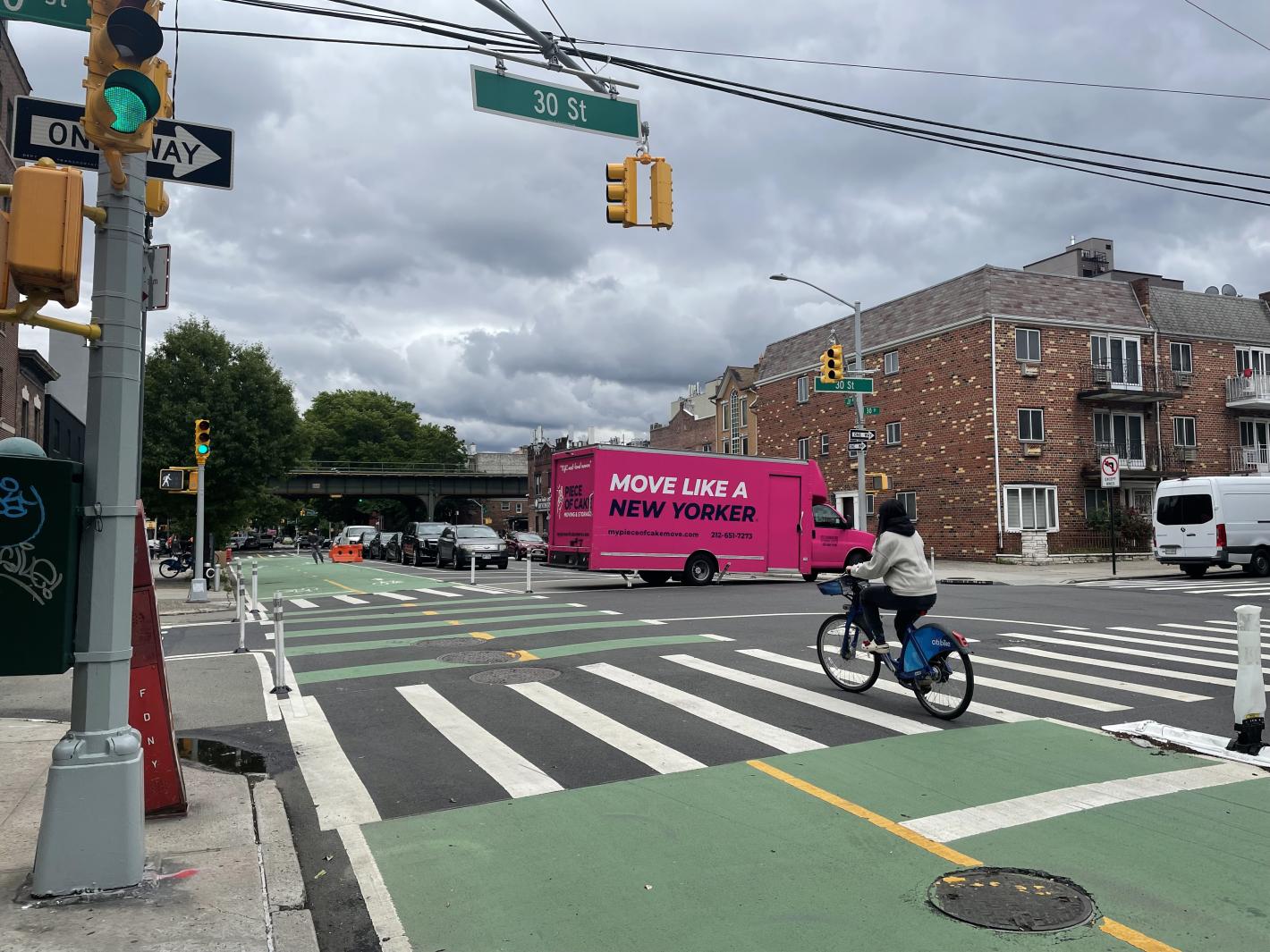 Eyes on the Street: Astoria's Big Beautiful 31st Avenue Bike Boulevard ...