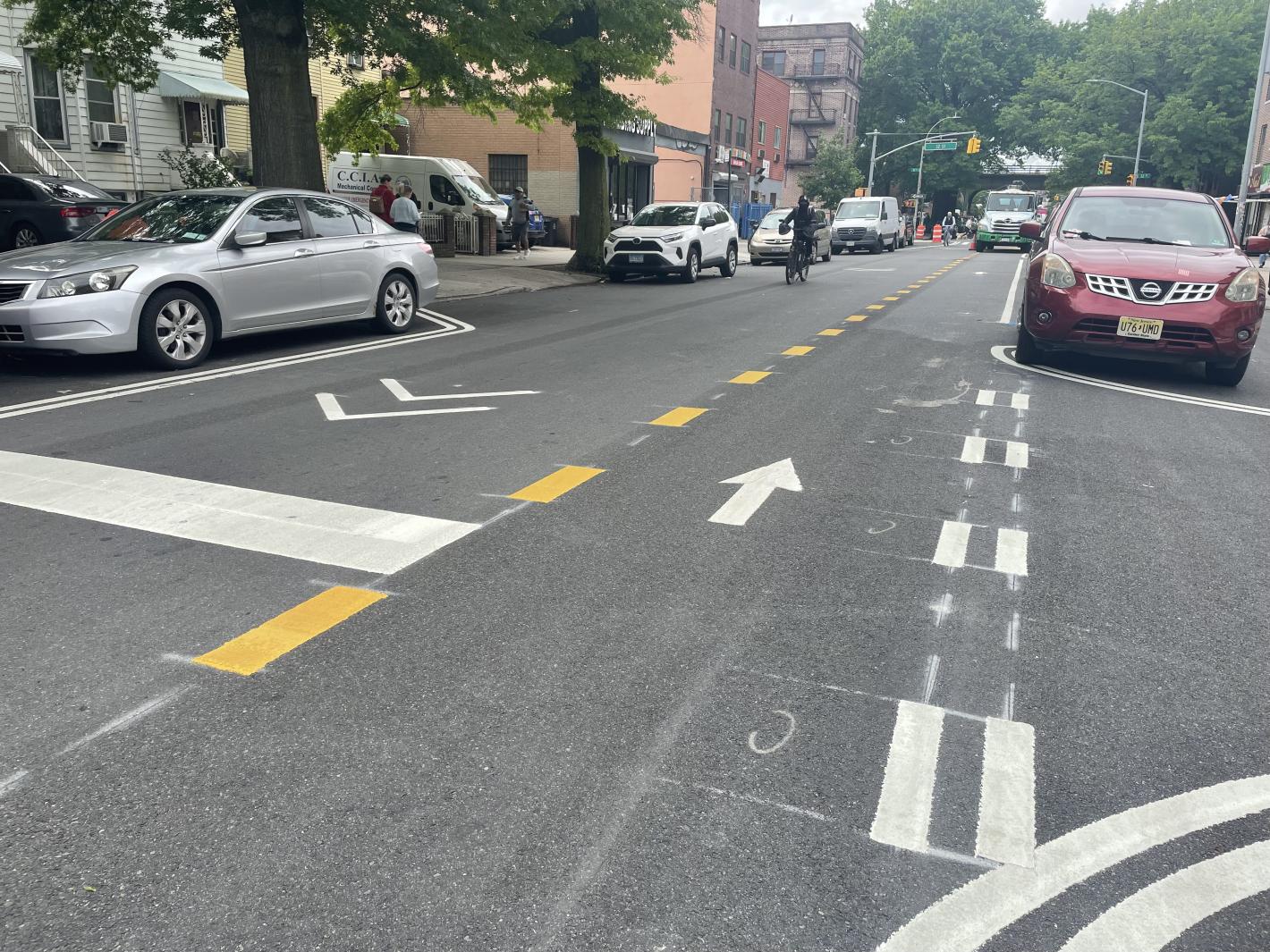 Eyes on the Street: Astoria's Big Beautiful 31st Avenue Bike Boulevard ...