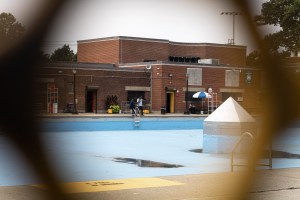 Could It Be? Red Hook Pool May Finally Open on Sunday - Streetsblog New ...