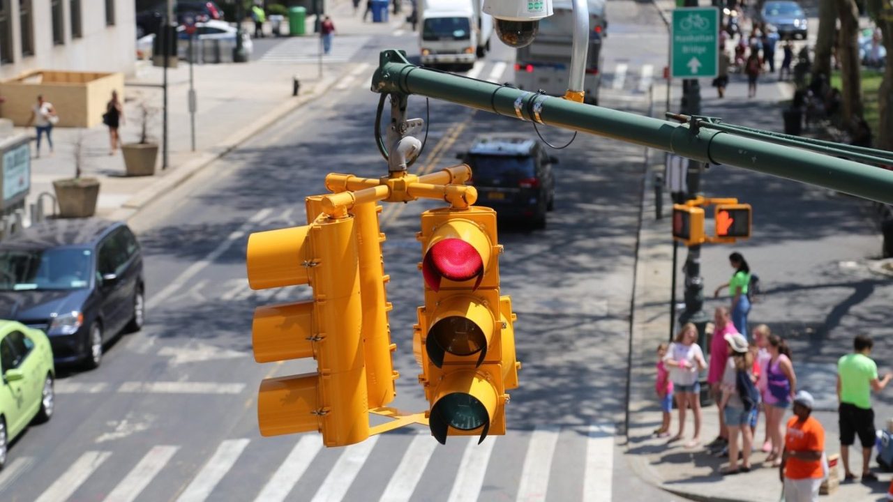 Monday's Headlines: Red Means Stop Edition - Streetsblog New York City